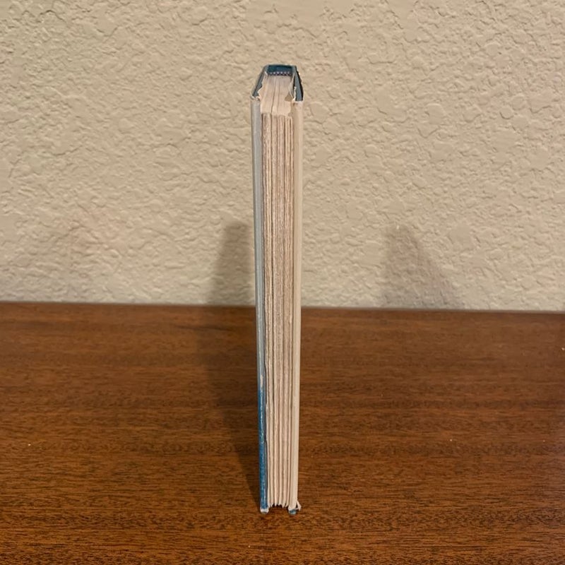 The Bermuda Triangle by Charles Berlitz, Hardcover | Pangobooks