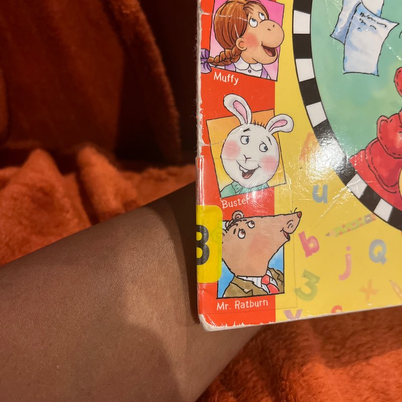 Arthur's off to School by Marc Brown