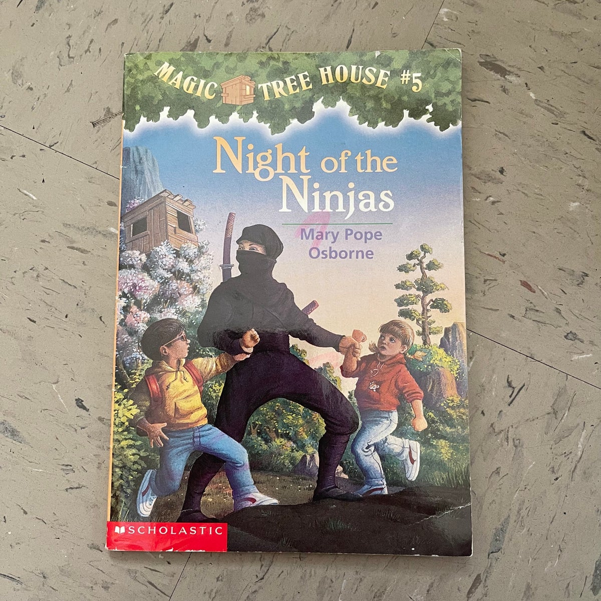 Magic Tree House #5: Night of the Ninjas by Mary Pope Osborne ...