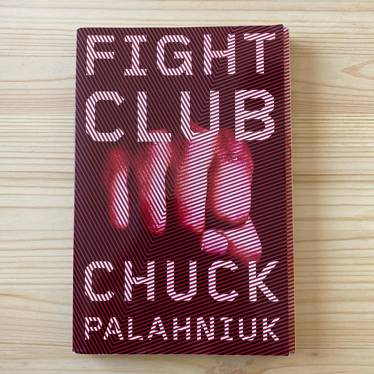 Fight Club by Chuck Palahniuk, Paperback | Pangobooks