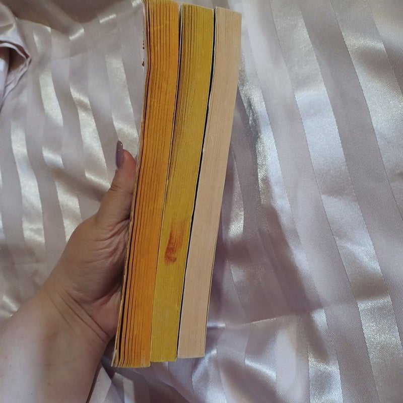 Thuvia, Maid of Mars by Edgar Rice Burroughs, Paperback | Pangobooks