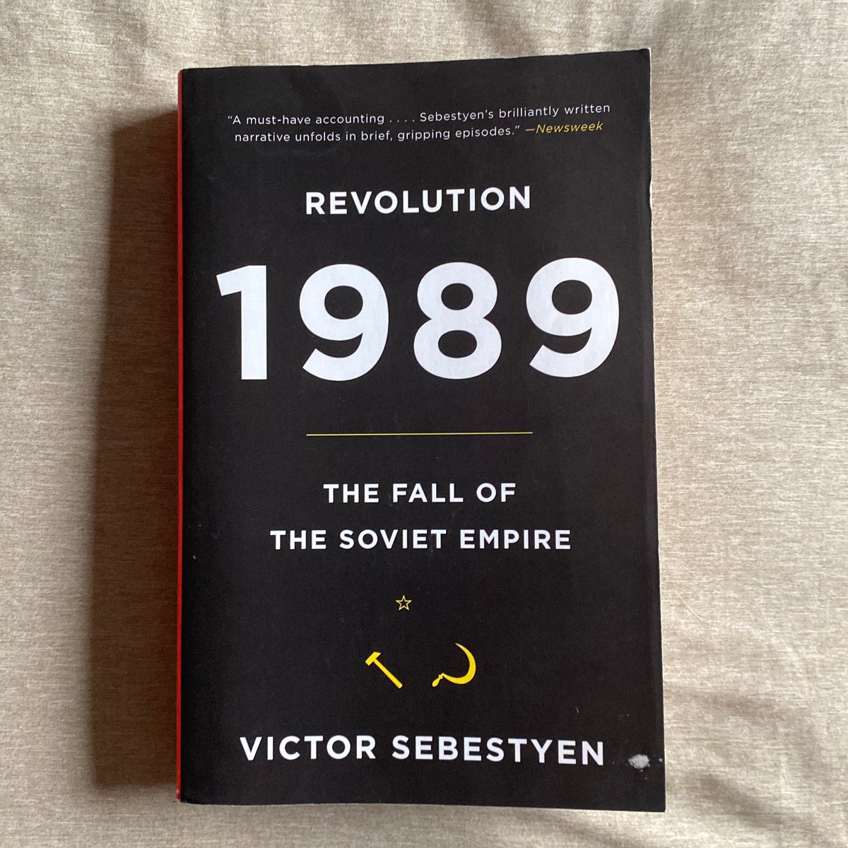 Revolution 1989 by Victor Sebestyen