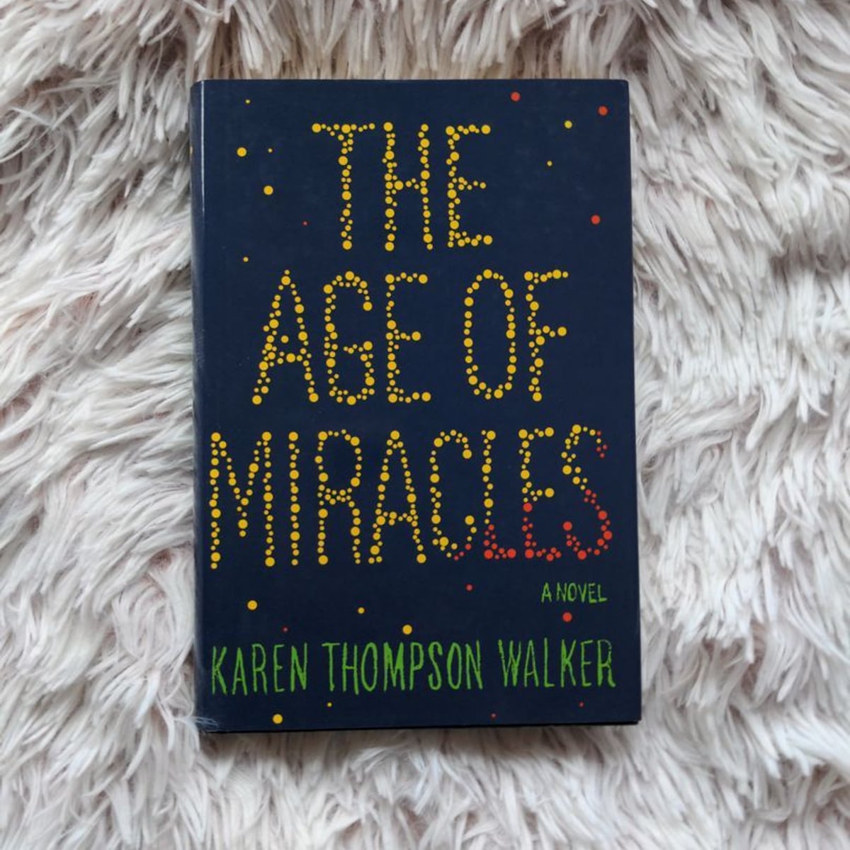 The Age of Miracles by Karen Thompson Walker, Hardcover | Pangobooks