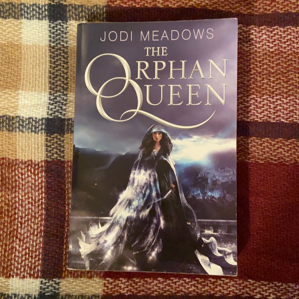 The Orphan Queen by Jodi Meadows, Paperback | Pangobooks