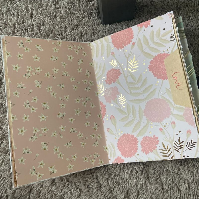 Artist Junk Journal by n/a, Hardcover | Pangobooks