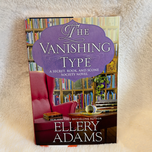 The Vanishing Type by Ellery Adams, Paperback | Pangobooks