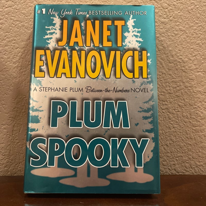 Plum Spooky by Janet Evanovich
