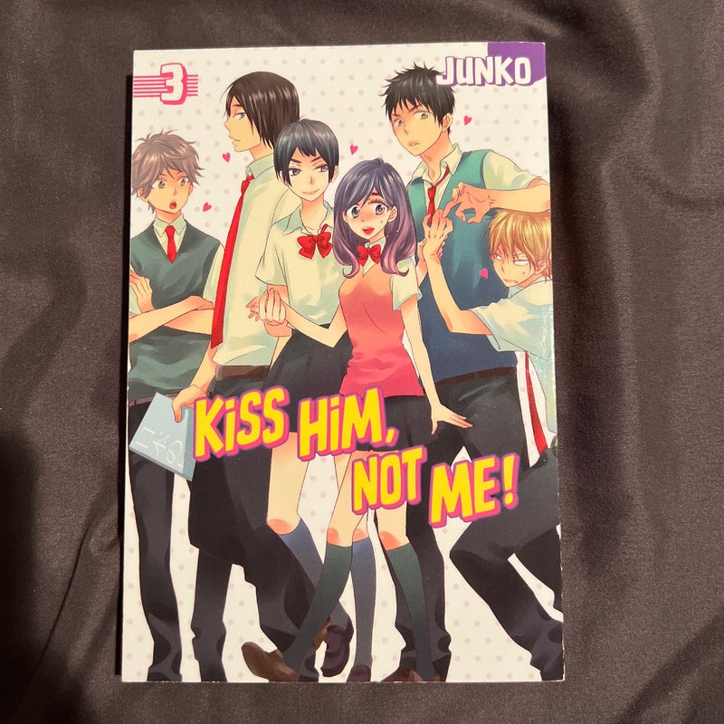 Kiss Him, Not Me 3