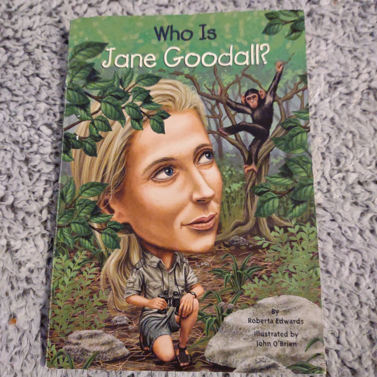 Who Is Jane Goodall? by Roberta Edwards, Who HQ