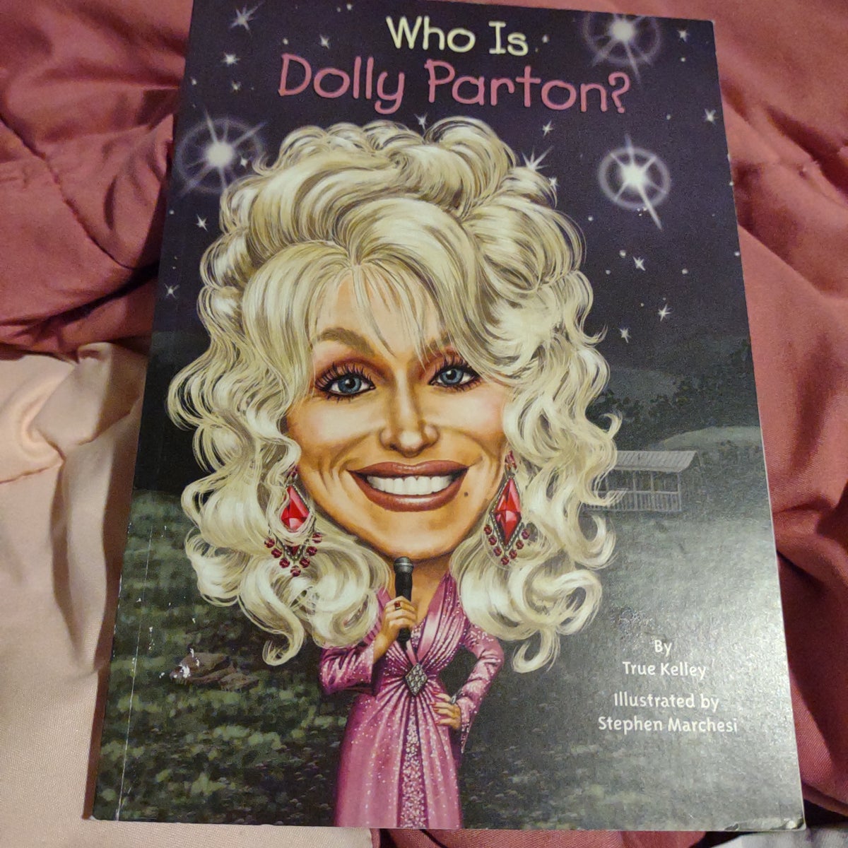 Who Is Dolly Parton? by True Kelley, Who HQ