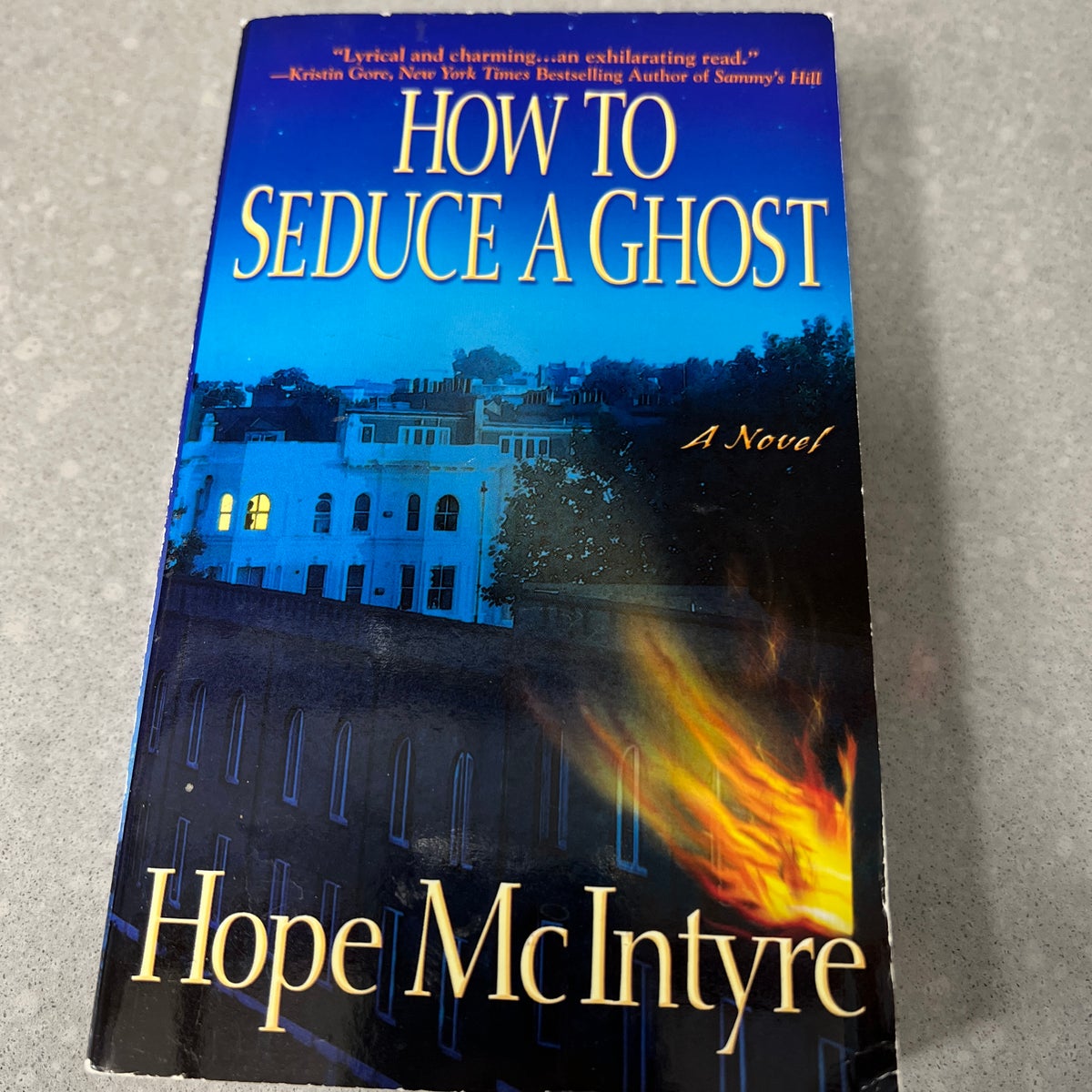How to Seduce a Ghost by Hope McIntyre