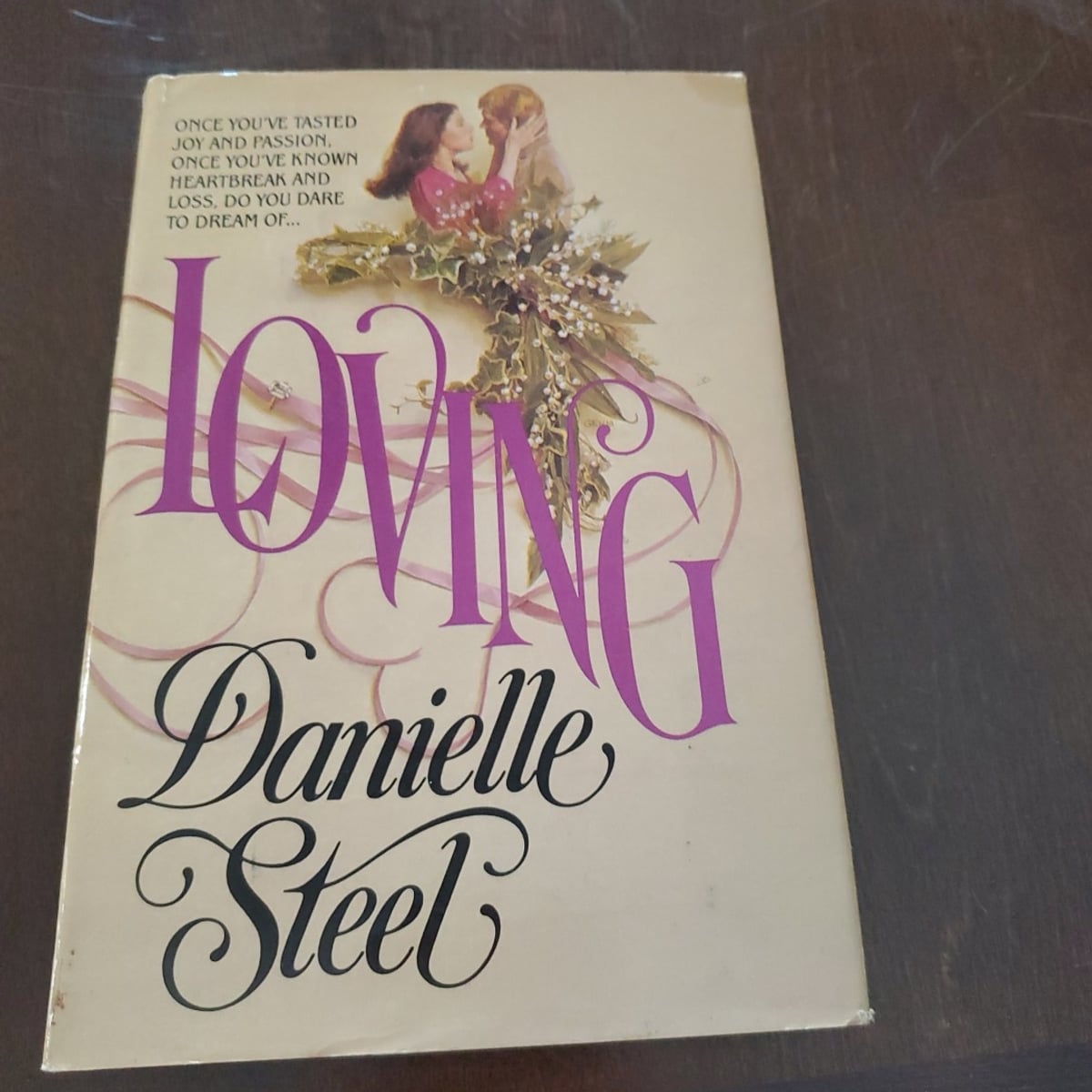 Loving by Danielle Steel, Hardcover | Pangobooks