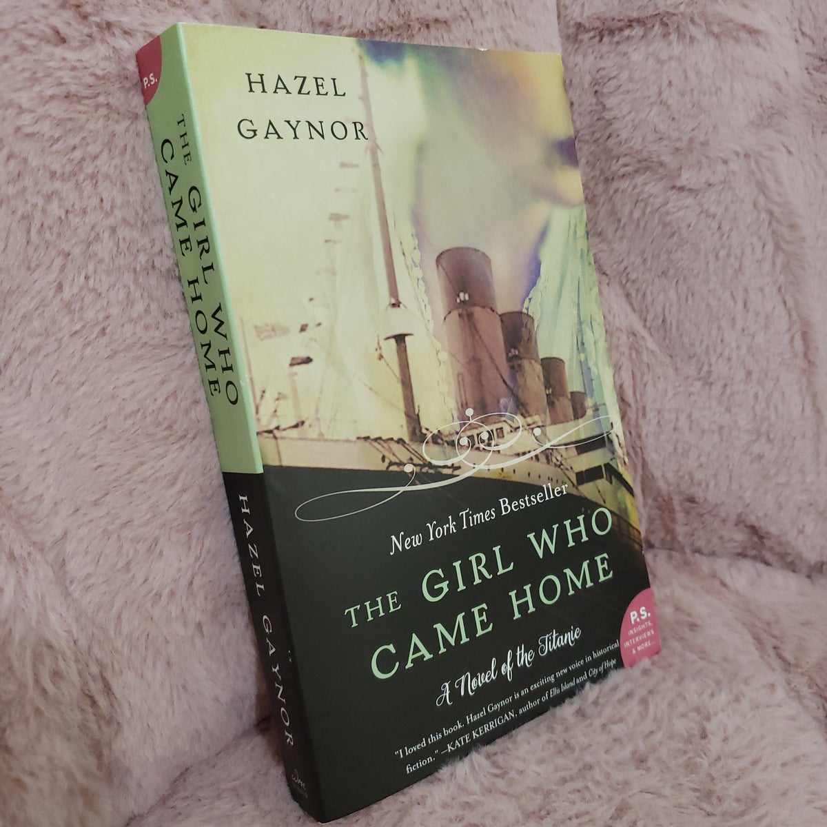 The Girl Who Came Home by Hazel Gaynor, Paperback | Pangobooks