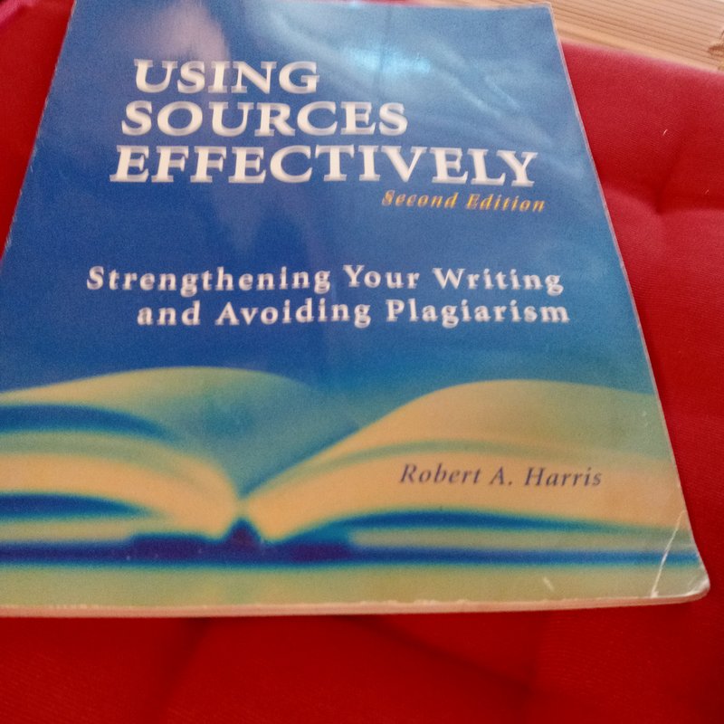 Using Sources Effectively by Robert A. Harris, Paperback | Pangobooks