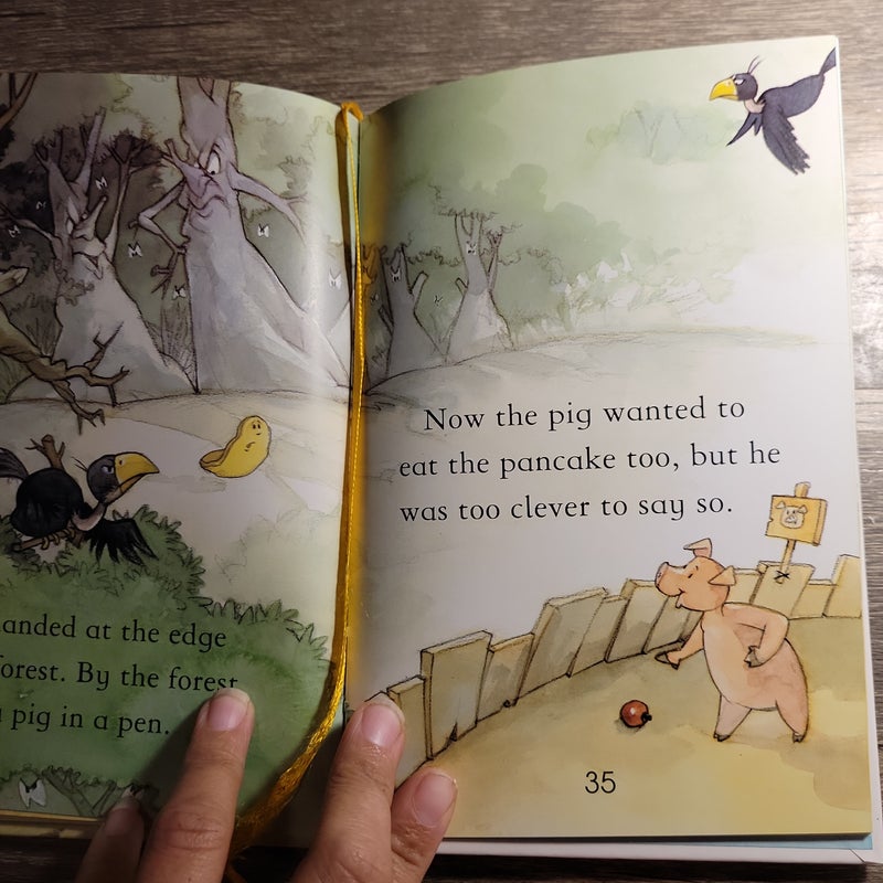 The Runaway Pancake by Mairi MacKinnon, Hardcover | Pangobooks