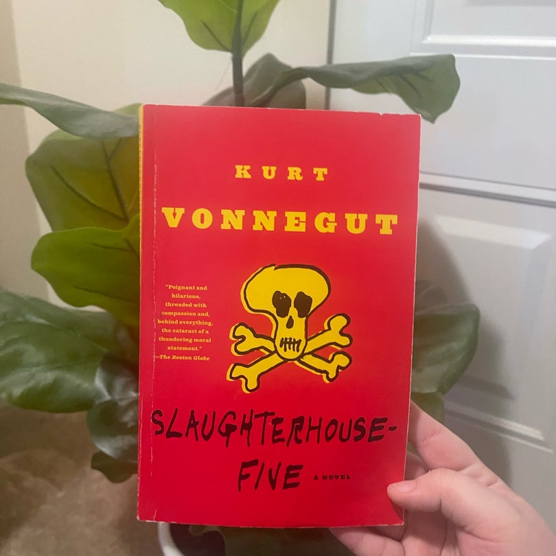 Slaughterhouse Five by Kurt Vonnegut , Paperback | Pangobooks