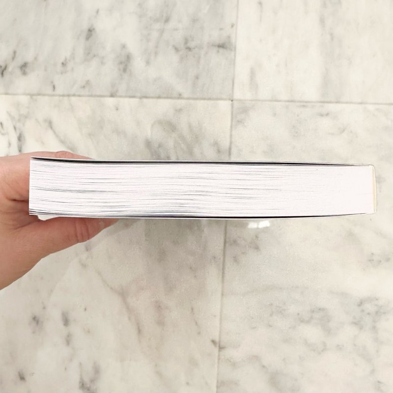 *Signed* Hello Lovely Box: Tempt by Melanie Harlow, Paperback | Pangobooks