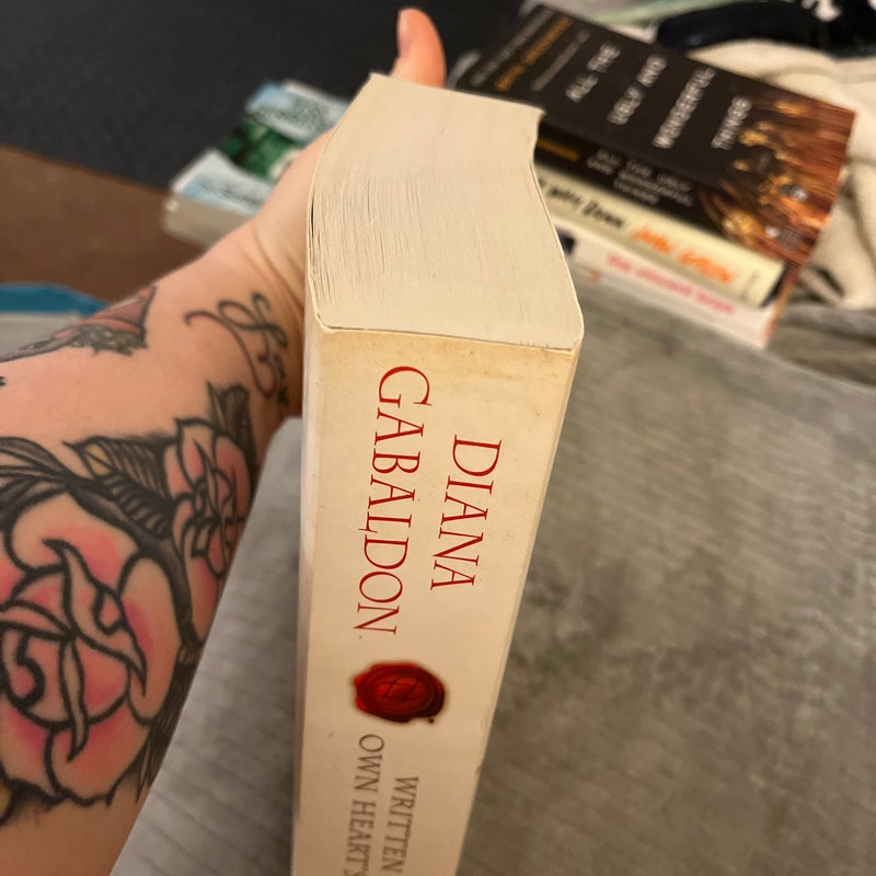 Written in My Own Heart’s Blood by Diana Gabaldon, Paperback | Pangobooks