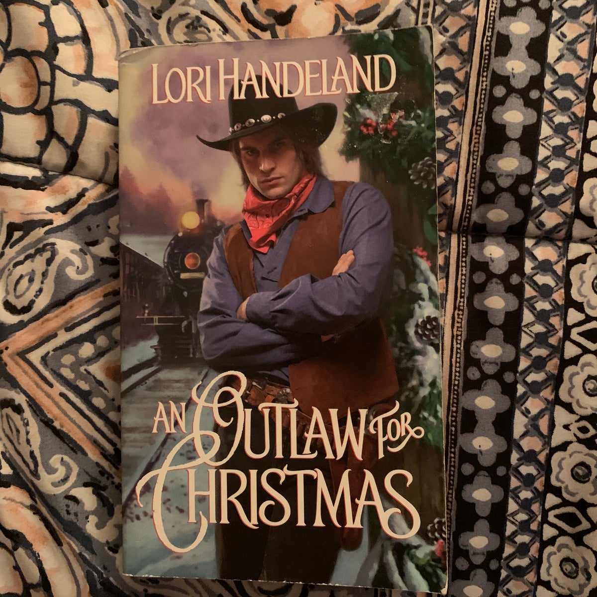 An Outlaw for Christmas by Lori Handeland