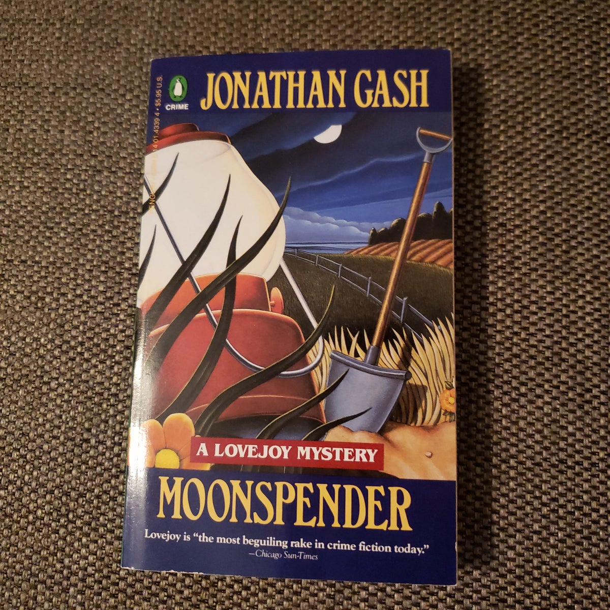 Moonspender (Lovejoy Mystery) by Jonathan Gash, Paperback | Pangobooks