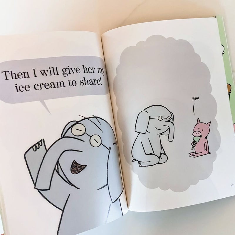 Should I Share My Ice Cream? by Mo Willems , Paperback | Pangobooks