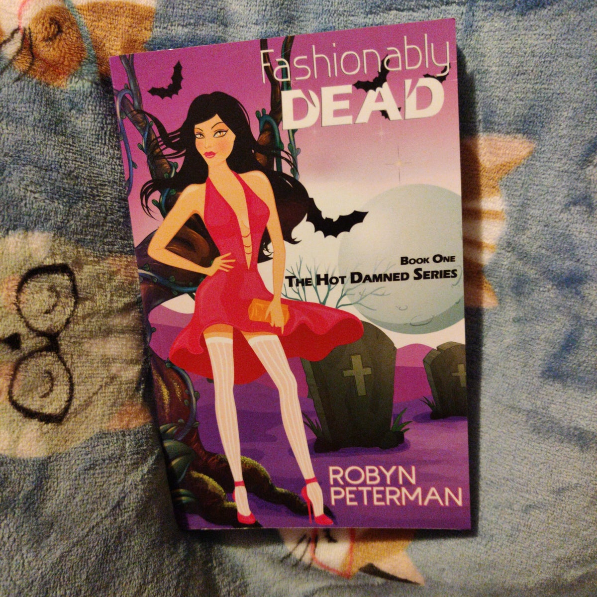 Fashionably Dead by Robyn Peterman