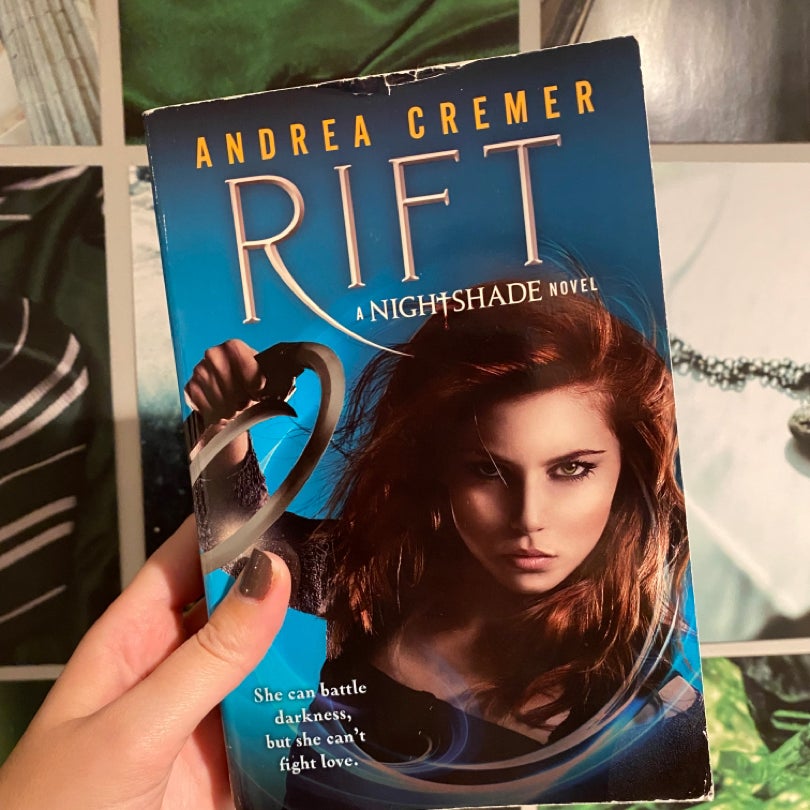 Rift by Andrea Cremer, Hardcover | Pangobooks