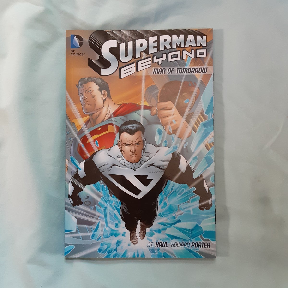 Superman Beyond - Man of Tomorrow by J. T. Krul, Howard Porter, Tom ...