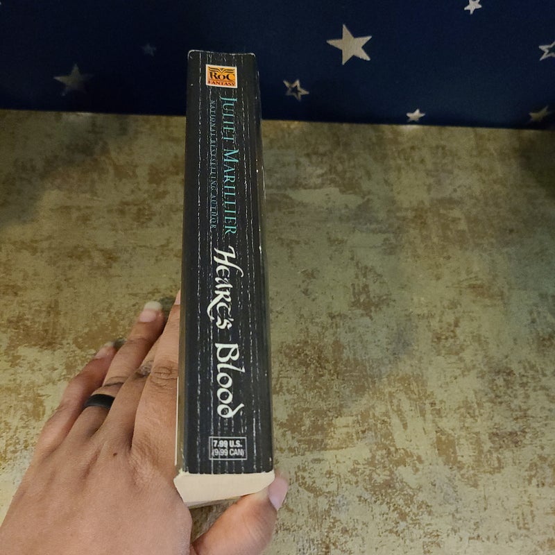 Heart's Blood by Juliet Marillier, Paperback | Pangobooks