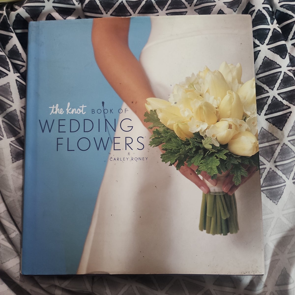 The Knot Book of Wedding Flowers by Carley Roney