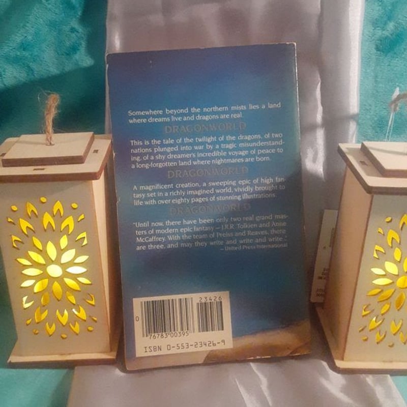 Dragonworld by Byron Preiss, Paperback | Pango Books