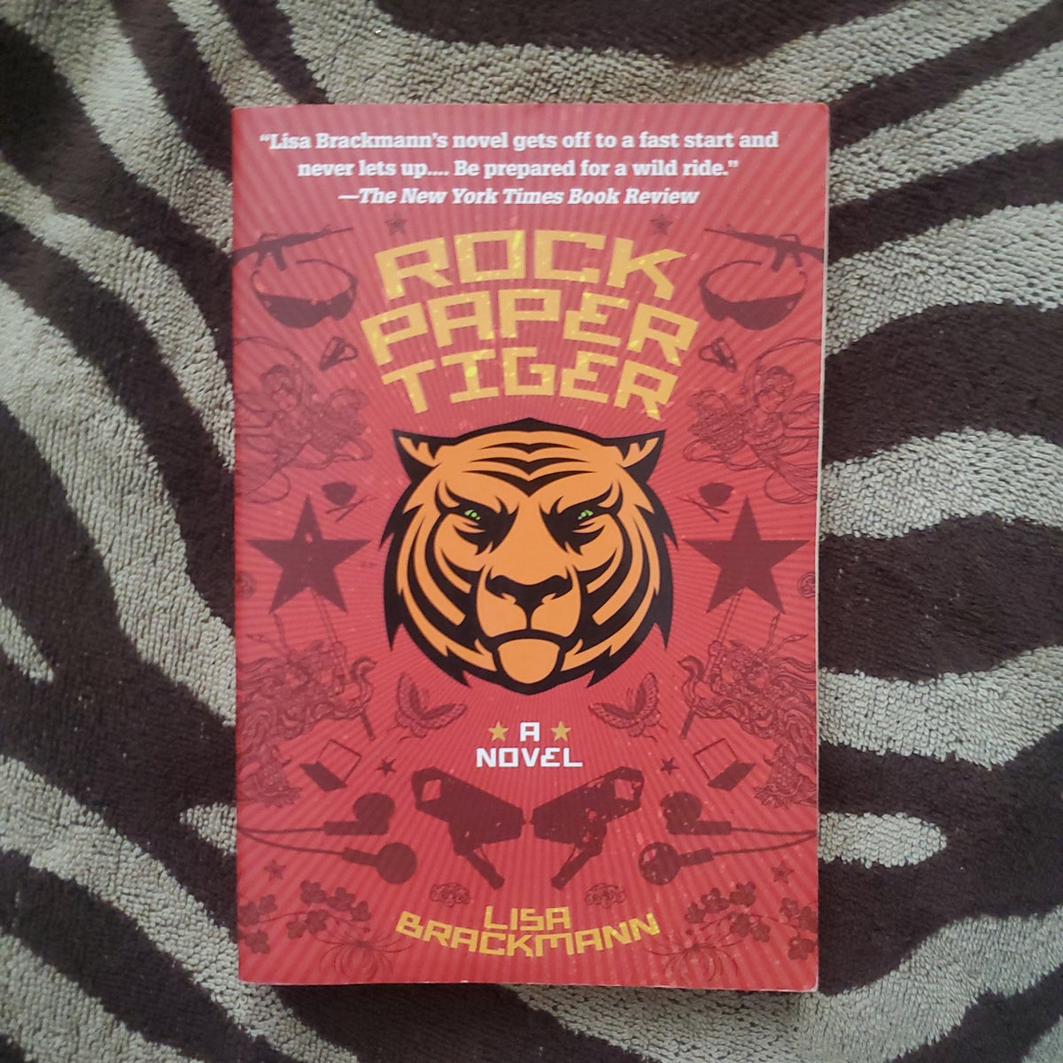 Rock Paper Tiger by Lisa Brackmann, Paperback | Pangobooks
