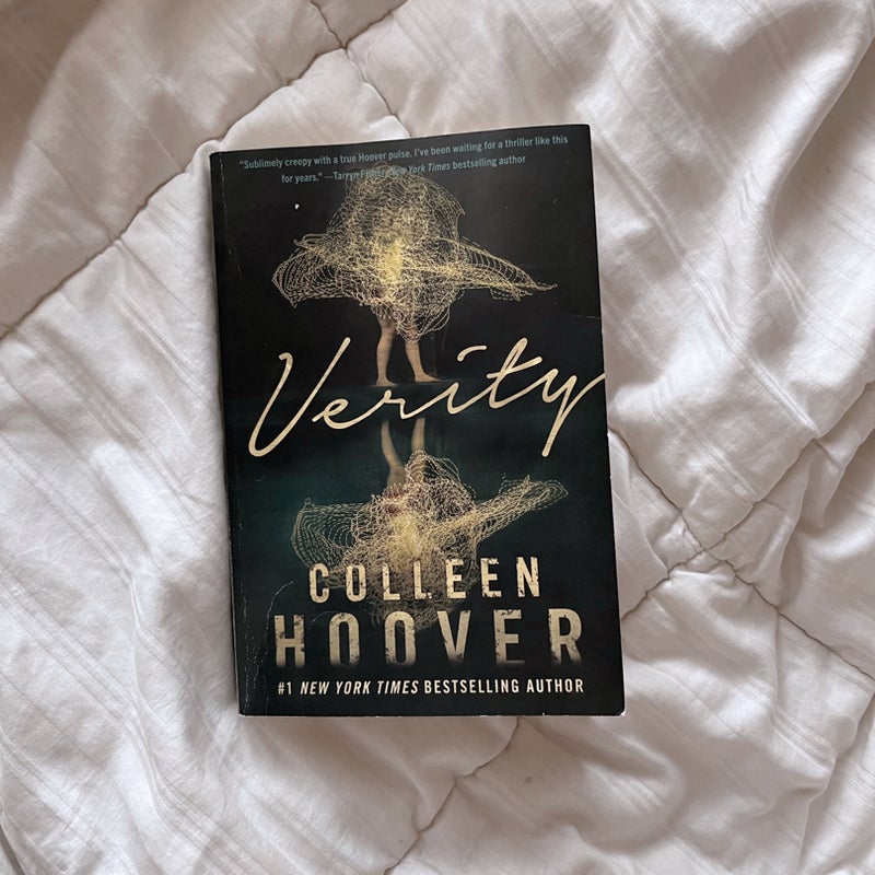 Verity by Colleen Hoover, Paperback | Pangobooks