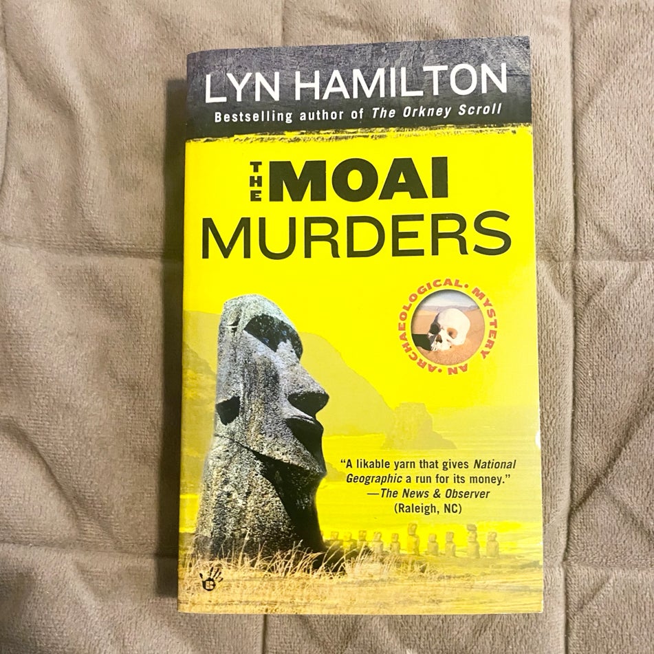The Moai Murders by Lyn Hamilton