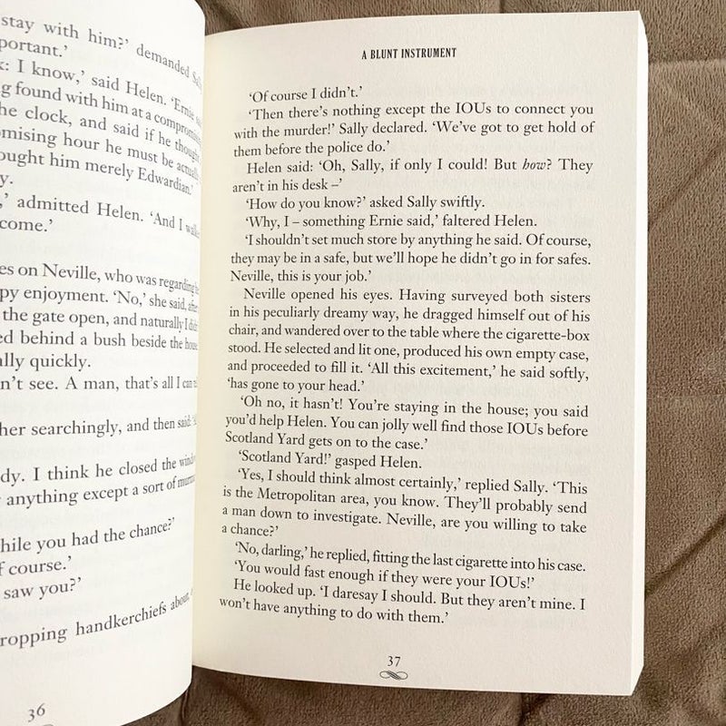 A Blunt Instrument by Georgette Heyer, Paperback | Pangobooks