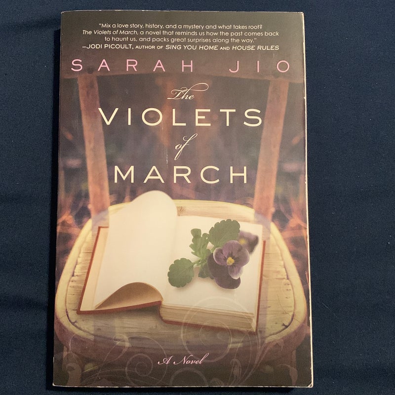 The Violets of March by Sarah Jio