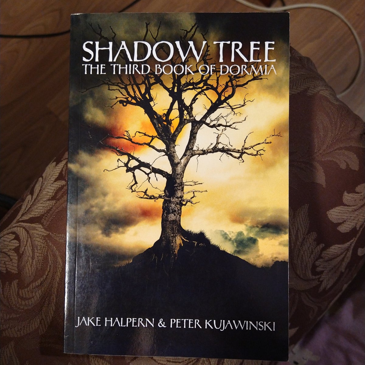 Shadow Tree by Jake Halpern, Peter Kujawinski
