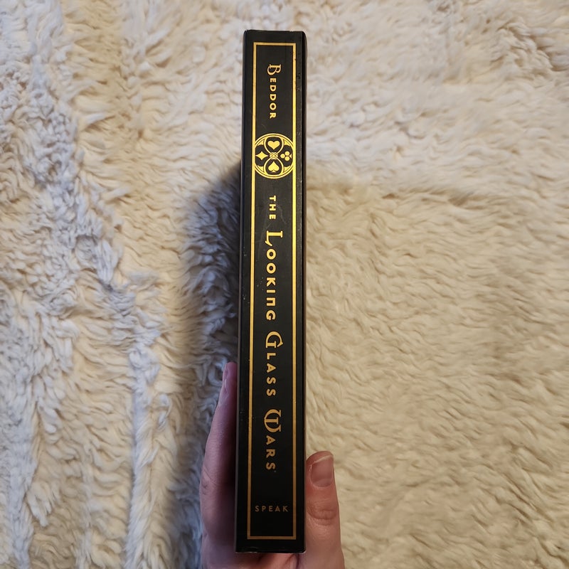 The Looking Glass Wars