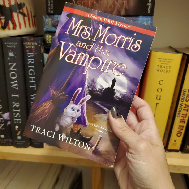 Mrs. Morris and the Vampire by Traci Wilton