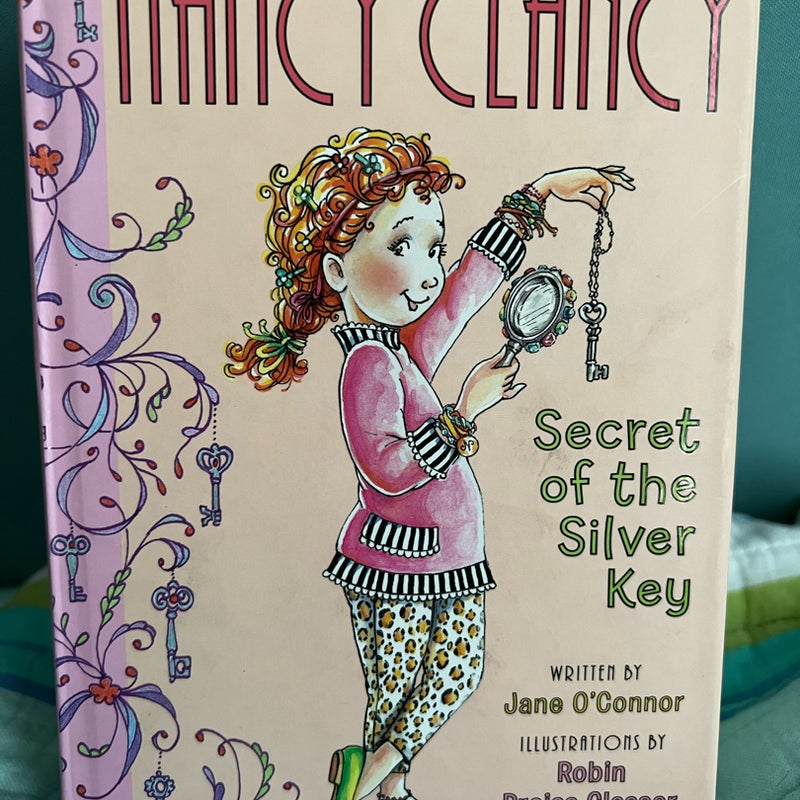 Fancy Nancy: Nancy Clancy, Secret of the Silver Key