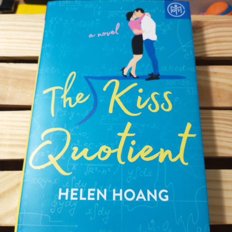 The Kiss Quotient by Helen Hoang, Hardcover | Pangobooks