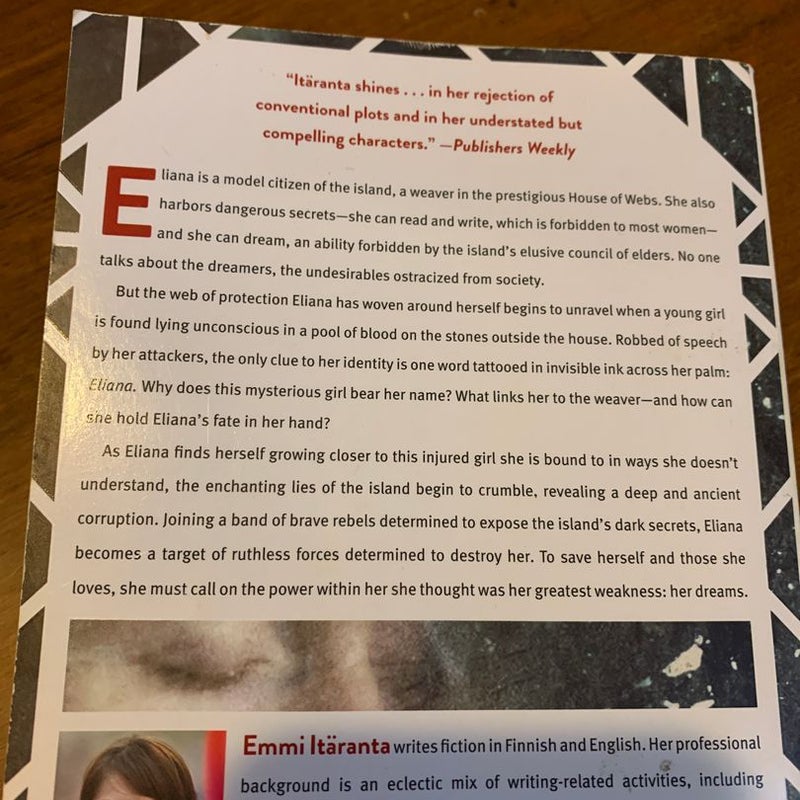 The Weaver by Emmi Itäranta, Paperback | Pangobooks