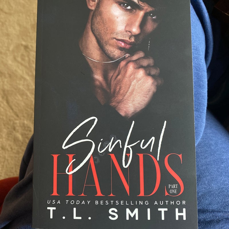 Sinful Hands by T. L. Smith, Paperback | Pangobooks
