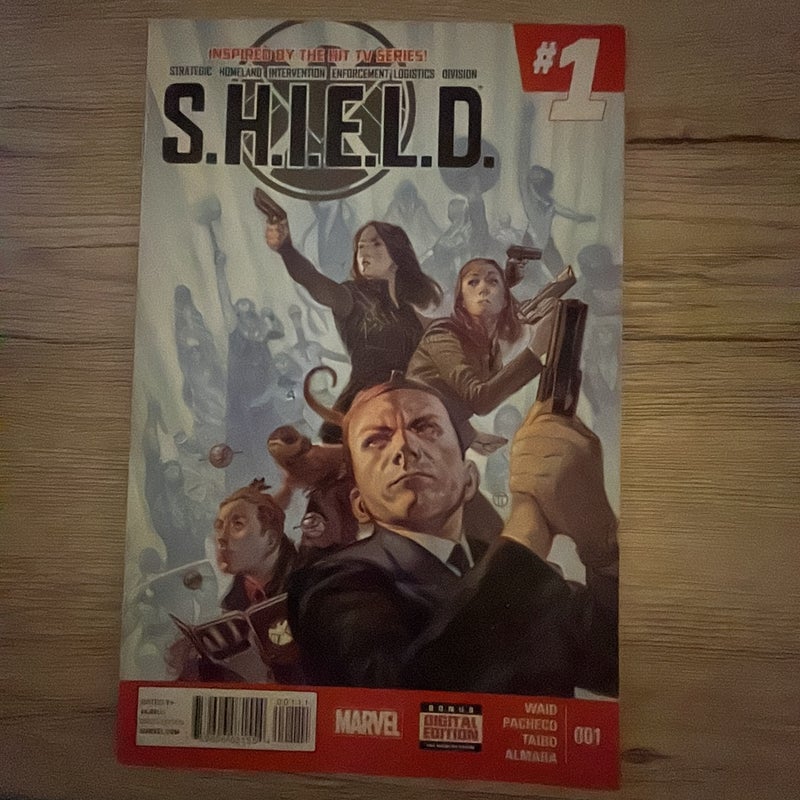 SHIELD by Waid , Paperback | Pangobooks