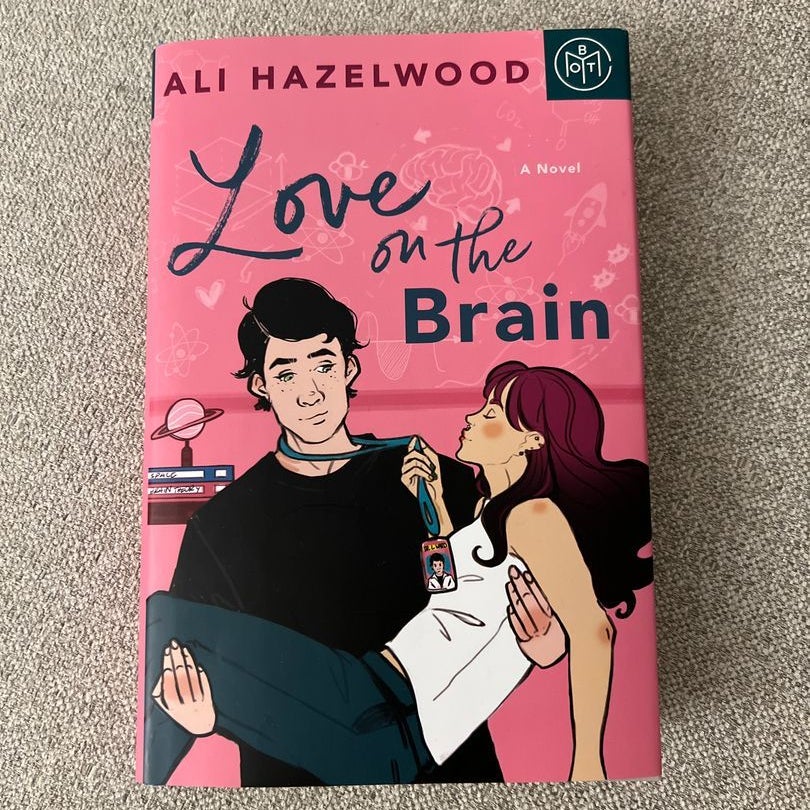 Love on the Brain by Ali Hazelwood, Hardcover | Pangobooks