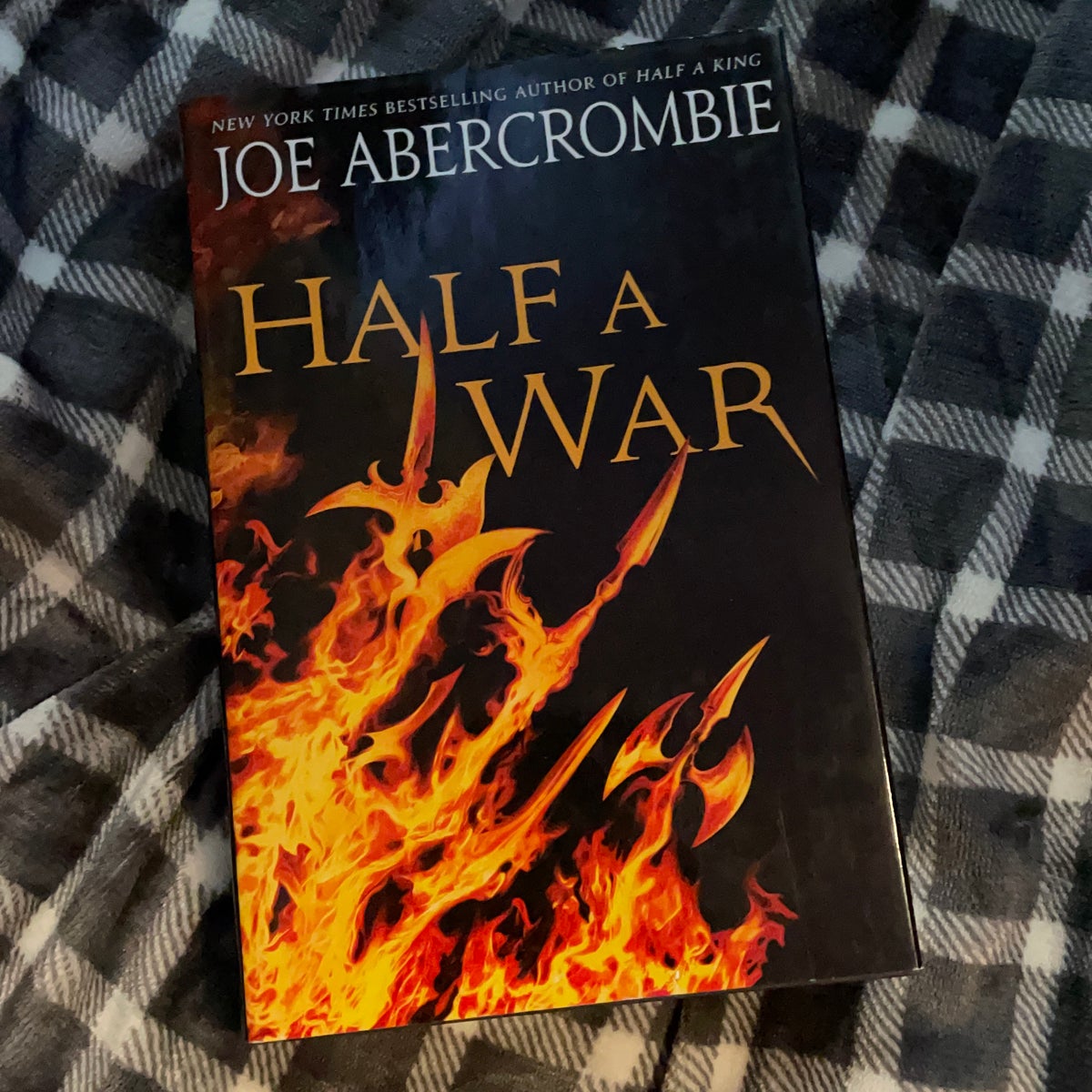 Half a War by Joe Abercrombie, Hardcover | Pangobooks
