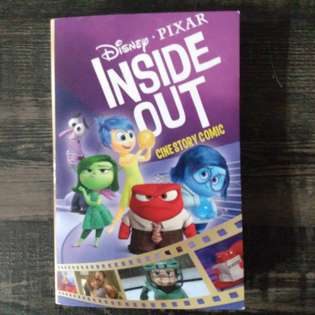 Disney/Pixar Inside Out Cinestory Comic