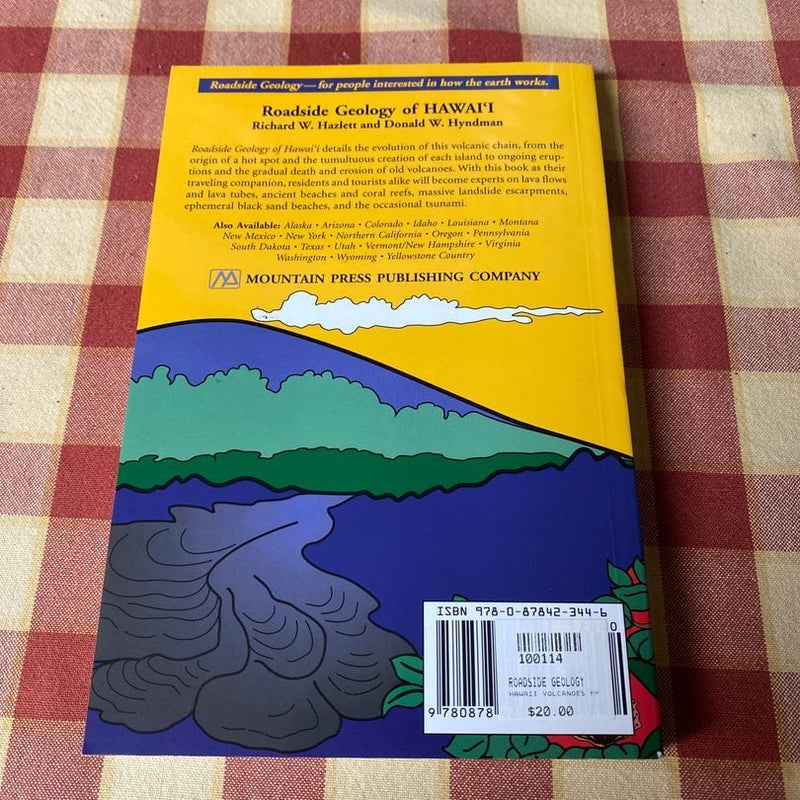 Roadside Geology of Hawaii by Richard W. Hazlett, Donald W. Hyndman