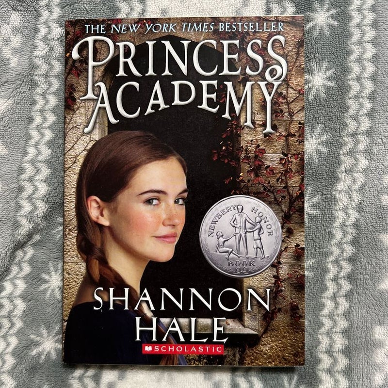 Princess Academy by Shannon Hale, Paperback | Pangobooks