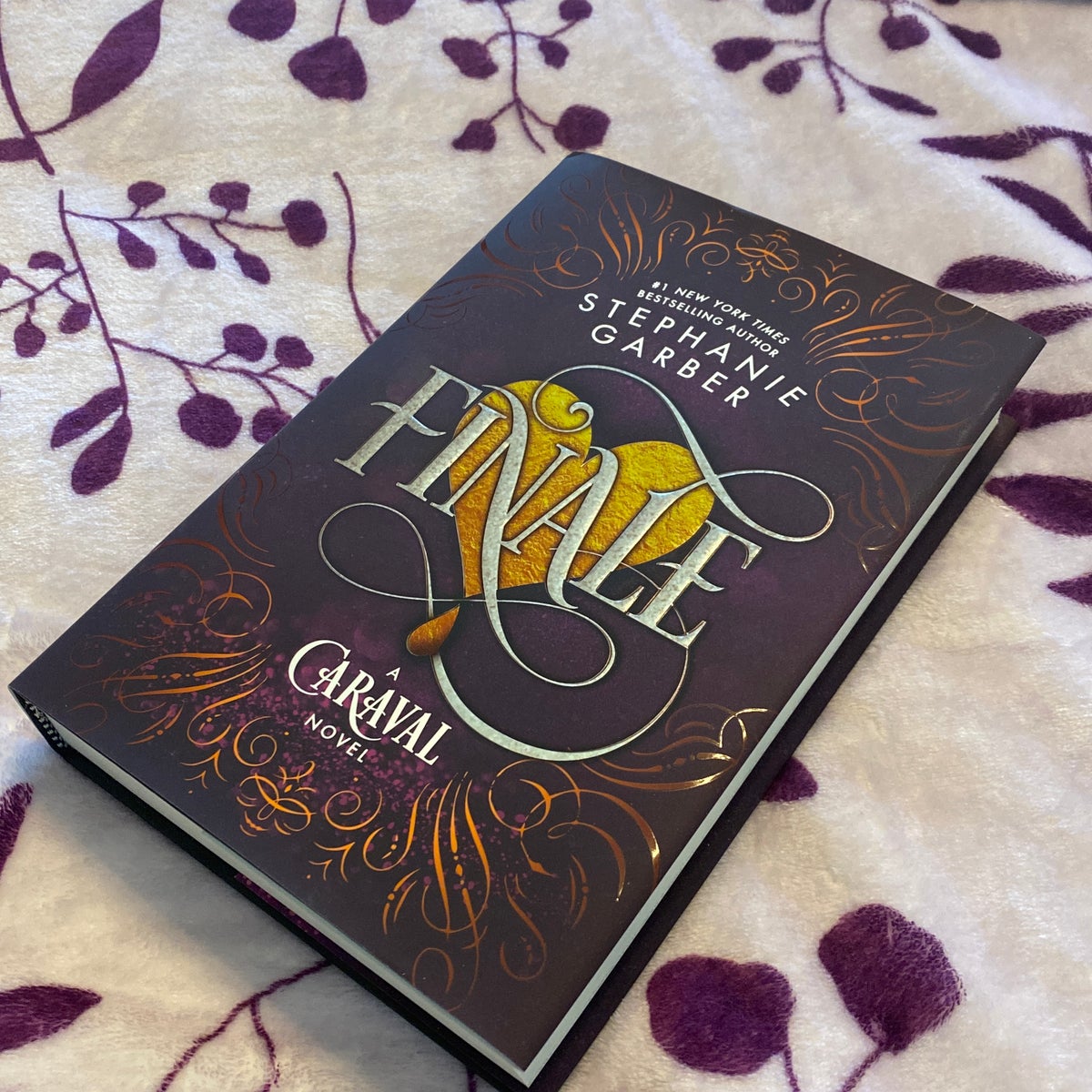 Finale by Stephanie Garber | Pangobooks